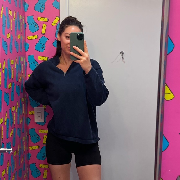 Holly's Closet (@holly_sheffer) | Poshmark